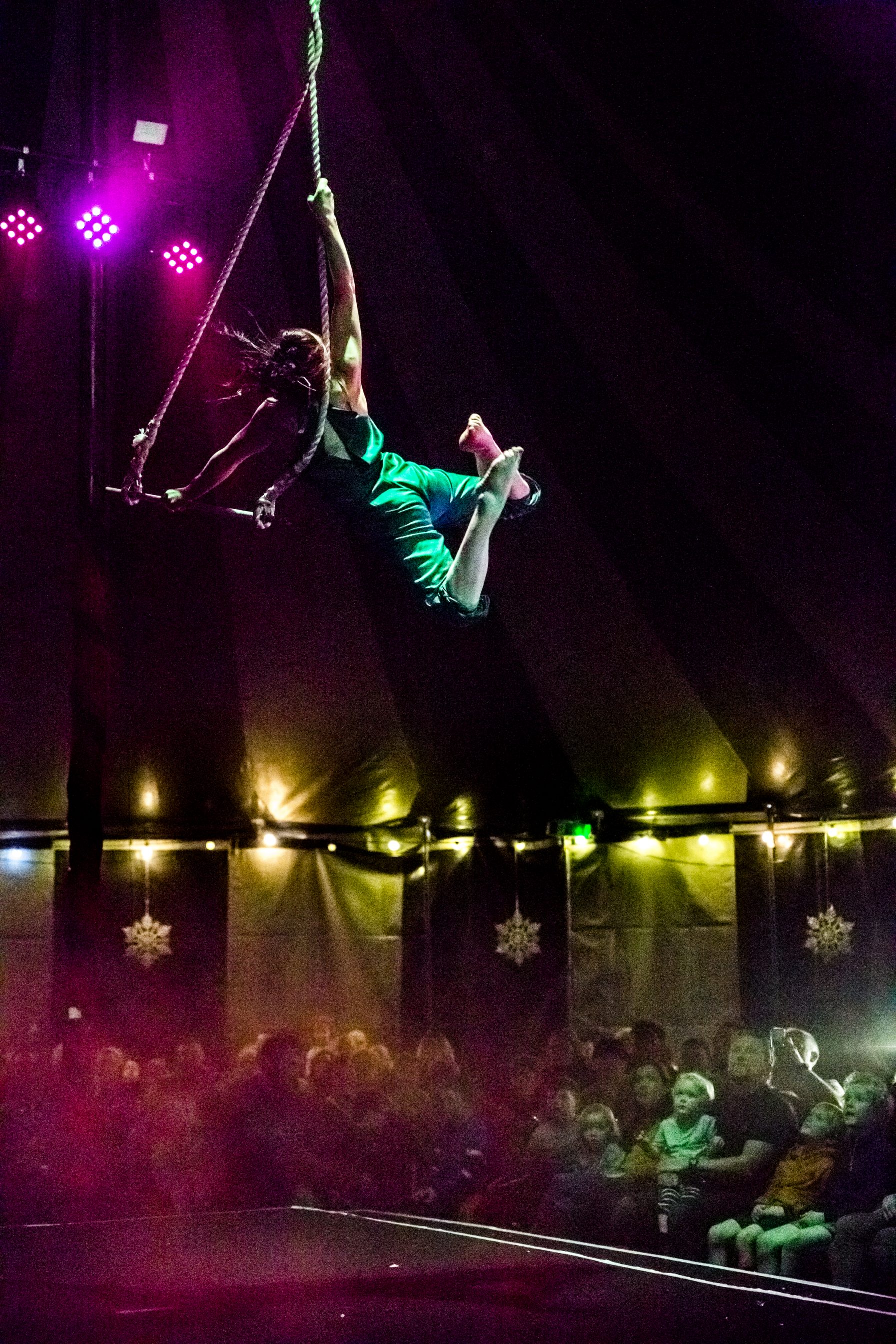 Winter Circus - Tumble Circus