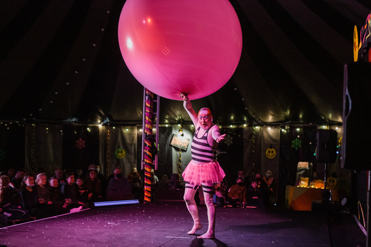 Instagram ‘Winter Circus October Giveaway’ Competition Terms and ...